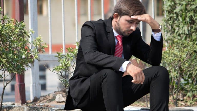 What Is a Hiring Freeze & How to Thrive During It? - Hr Simple